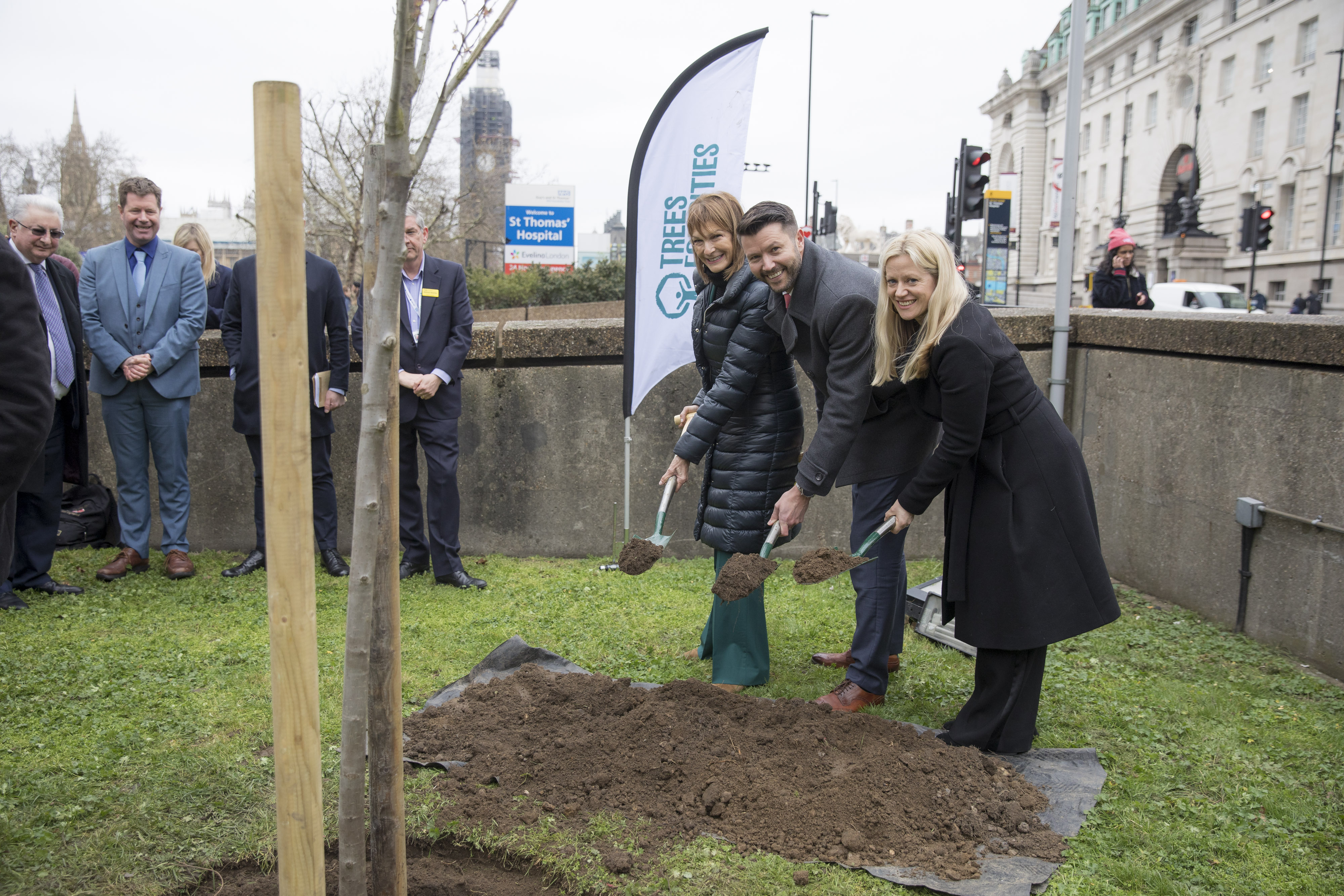 Bloomberg Joins Trees for Cities to Mark Its Millionth Tree Planting ...