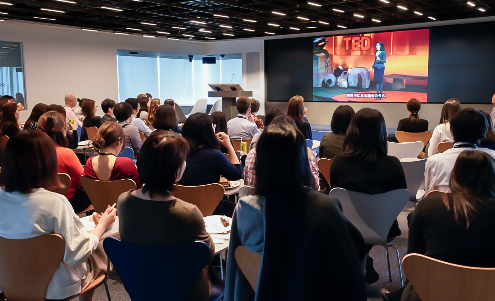 受け入れ合う文化が根付いているから、自分らしく自信を持って働ける（前半：BWC） - Bloomberg Japan