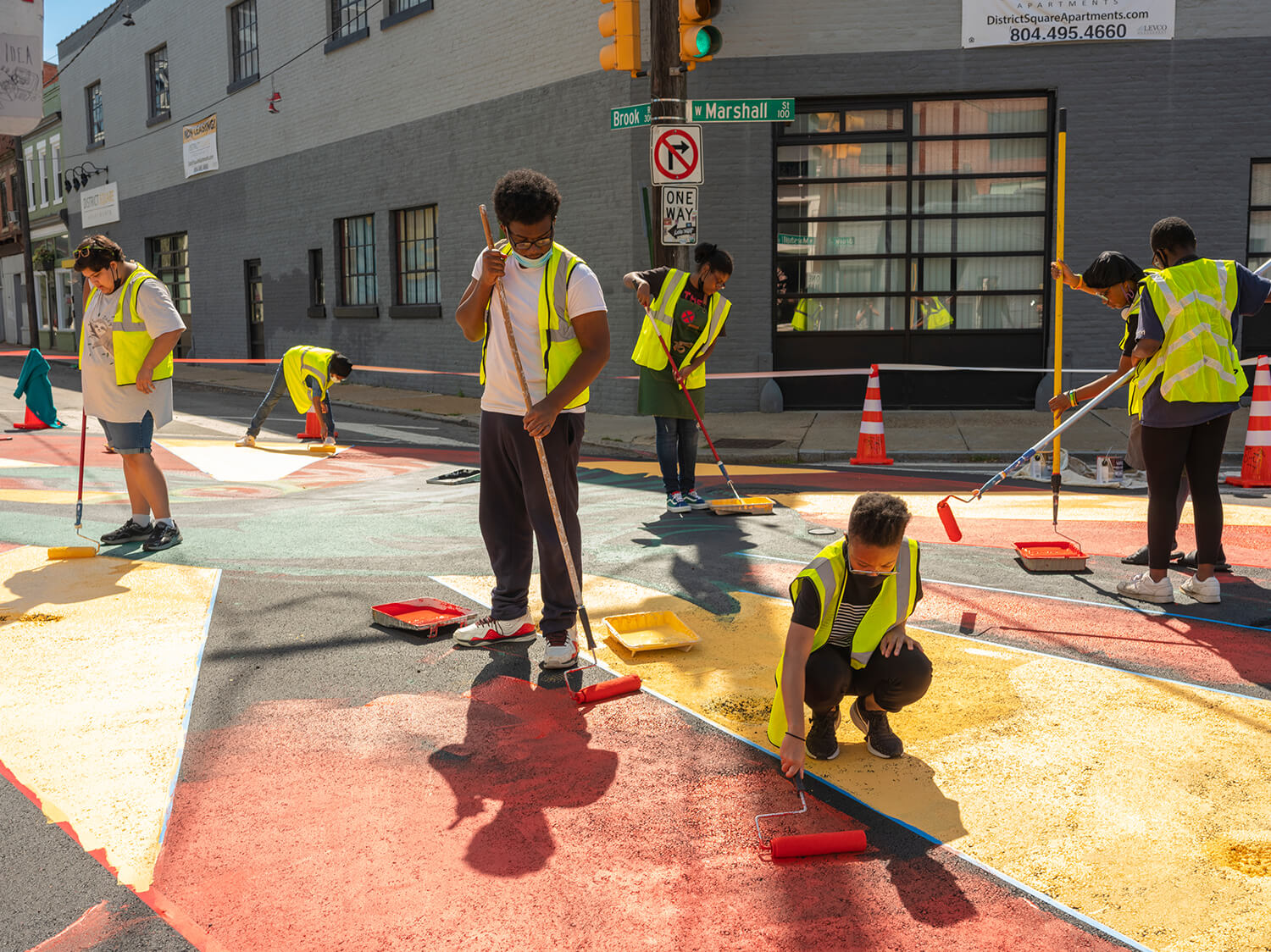 Making a gateway to a neighborhood | Asphalt Art