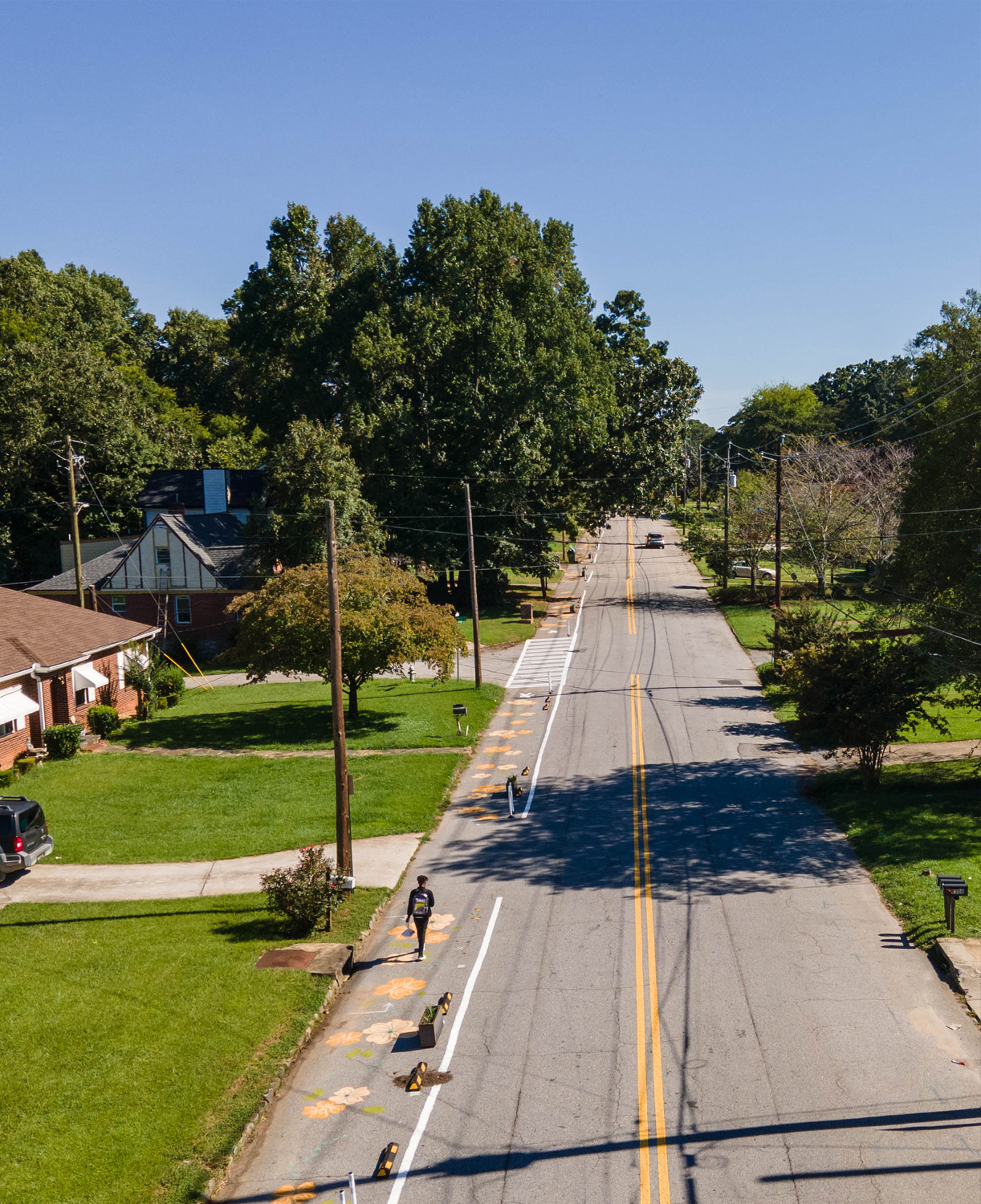 Creating a dedicated walking lane for pedestrians | Asphalt Art