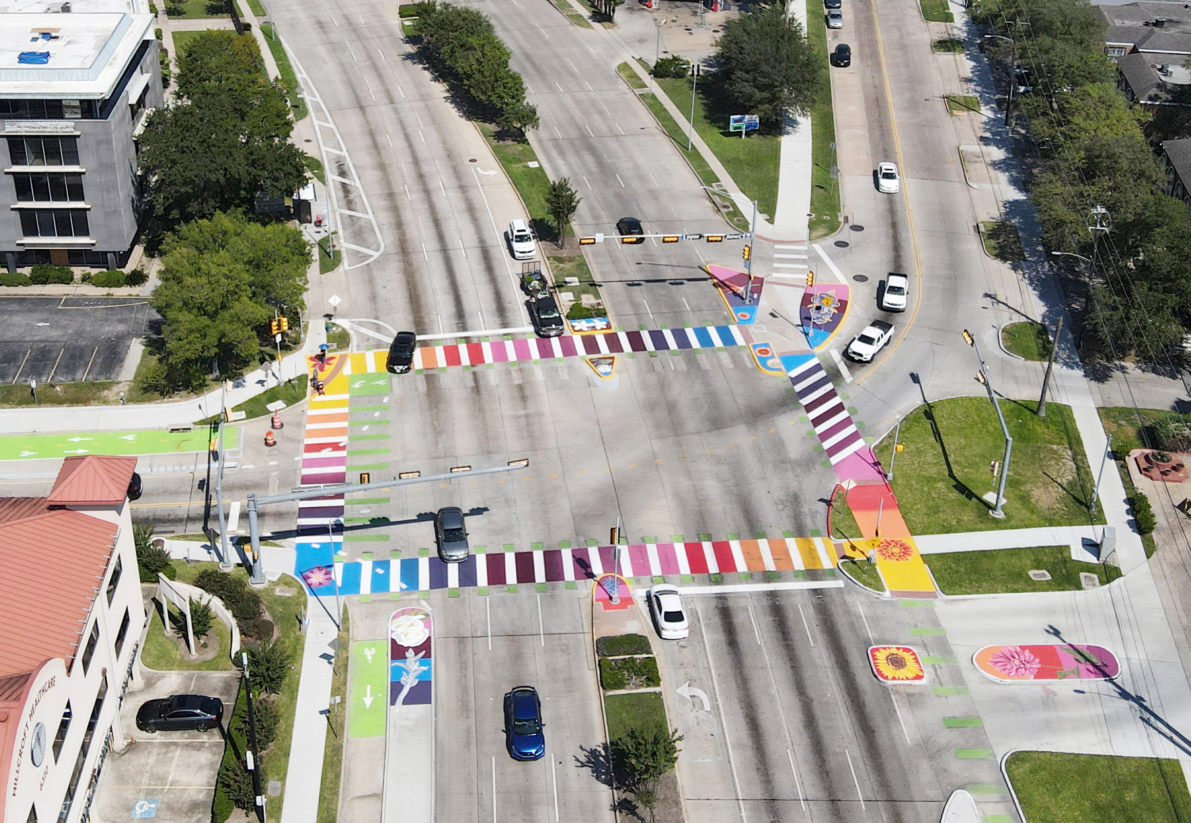 Augmenting intersection enhancements with colorful designs | Asphalt Art
