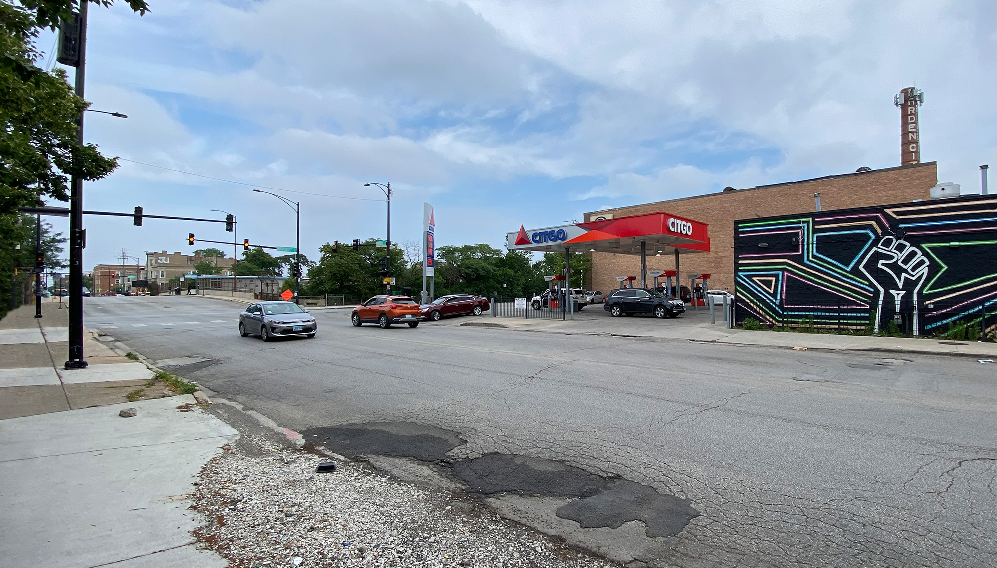 Student-designed interventions at a neighborhood gateway | Asphalt Art