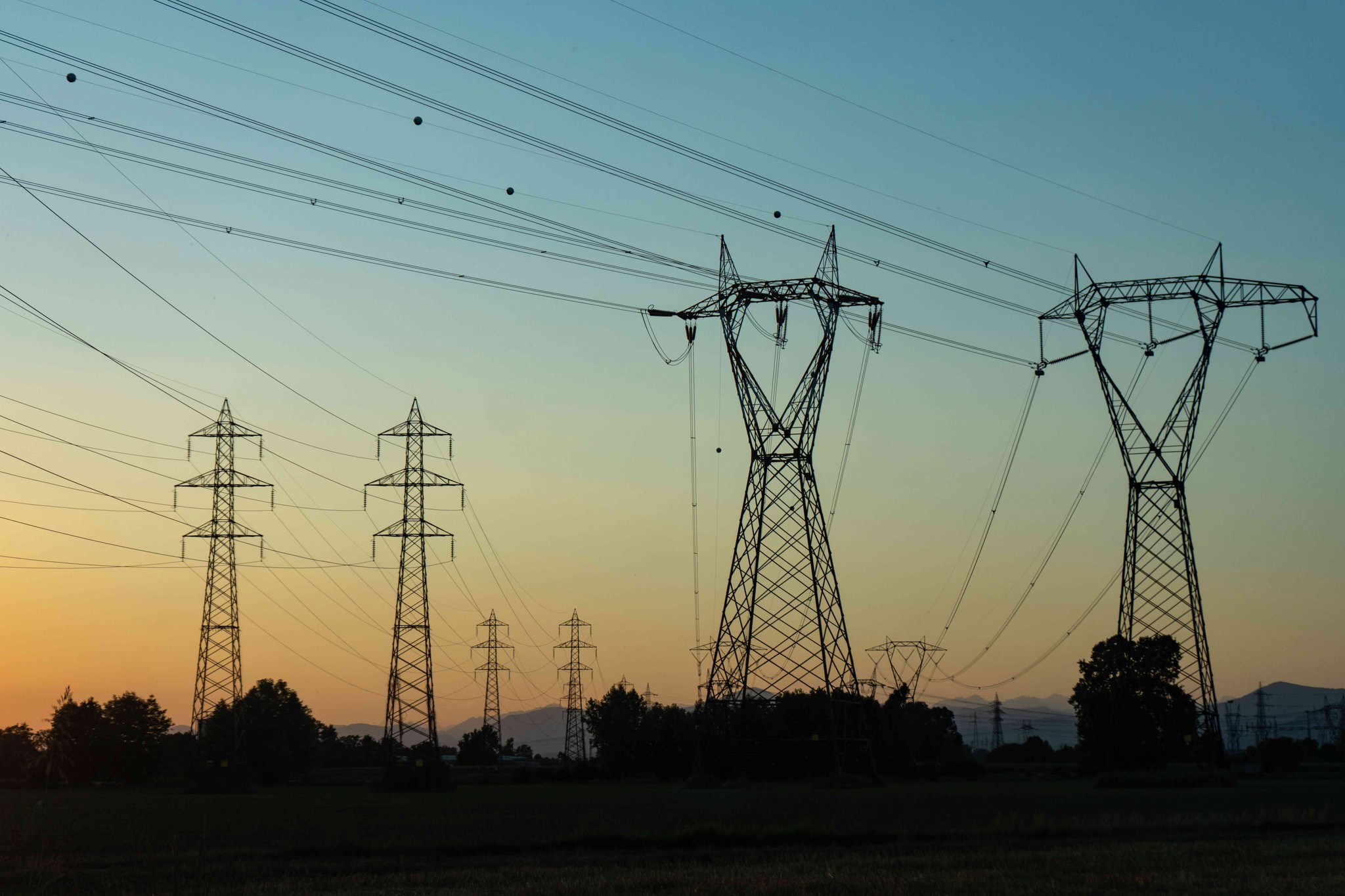 Readying the Global Power Grid for Net Zero | BloombergNEF