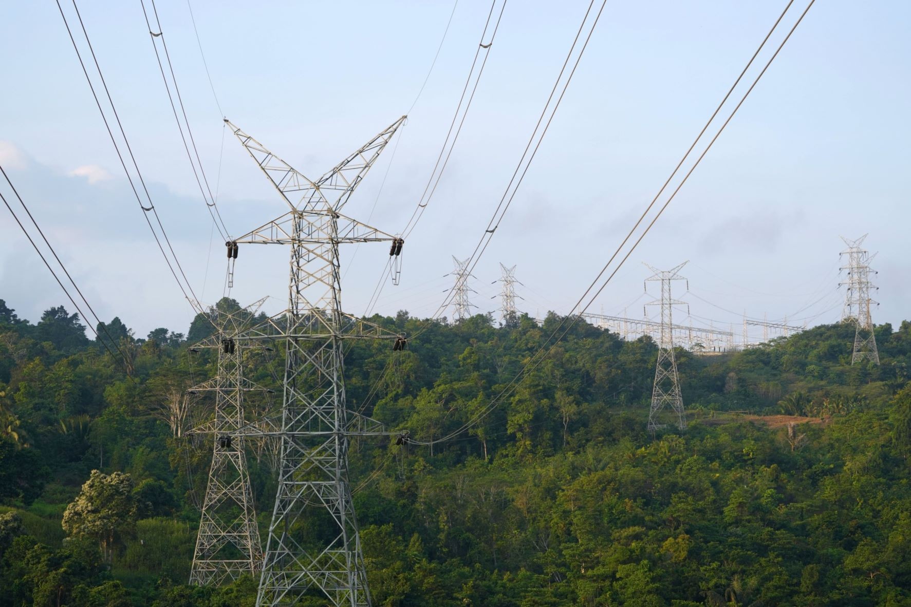 Hydro-Québec’s $6 Billion New York Line on Track for 2026 Start ...