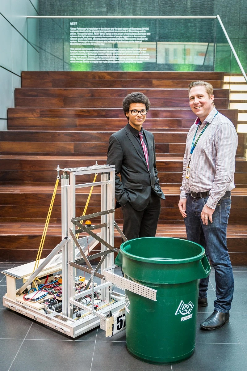 Bloomberg mentors ignite interest in robotics and STEM | Bloomberg LP