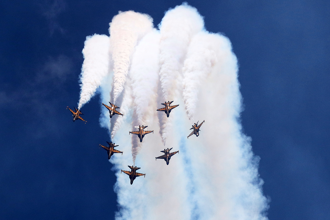 Inside Asia's Biggest Air Show | Bloomberg Media Distribution