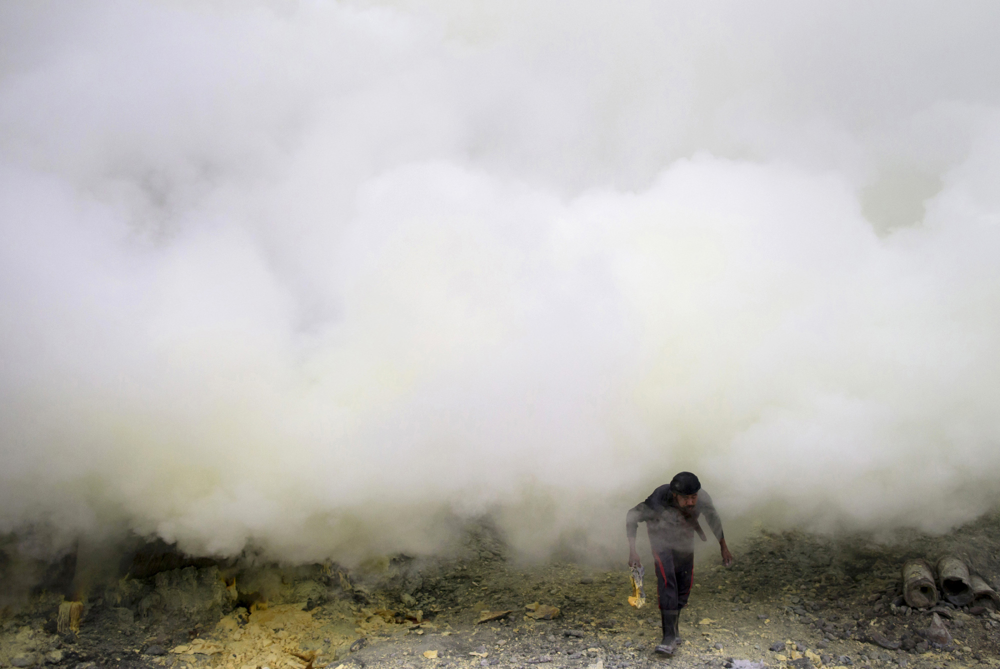 Blue Flames and Volcanic Hikes: the Harsh, Spectacular World of Sulfur ...