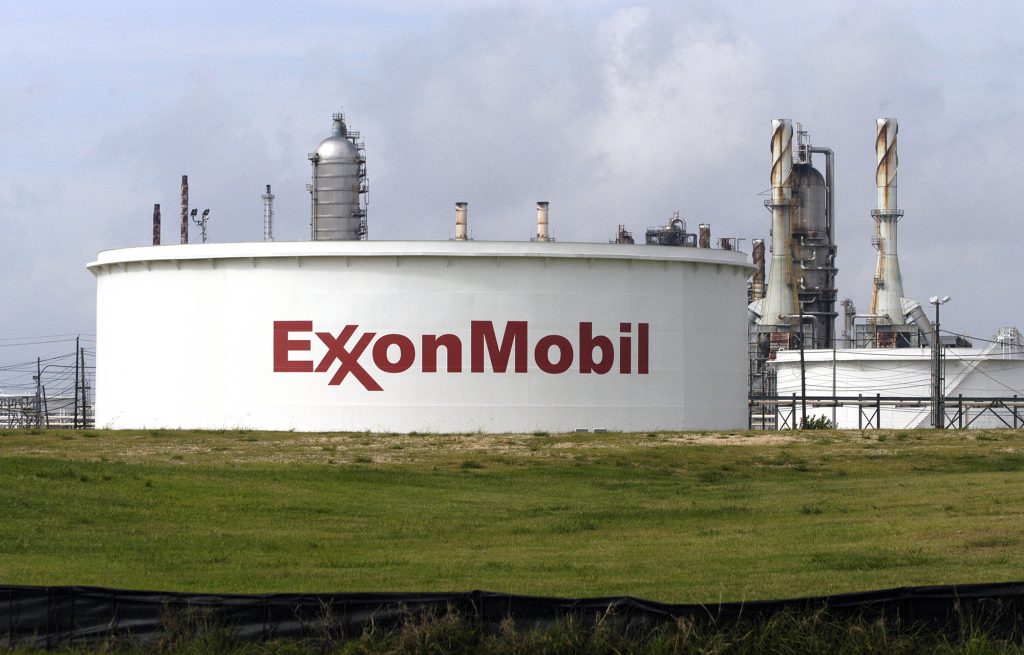 Exxon praises ‘monumental’ Paris agreement in signal to Trump ...