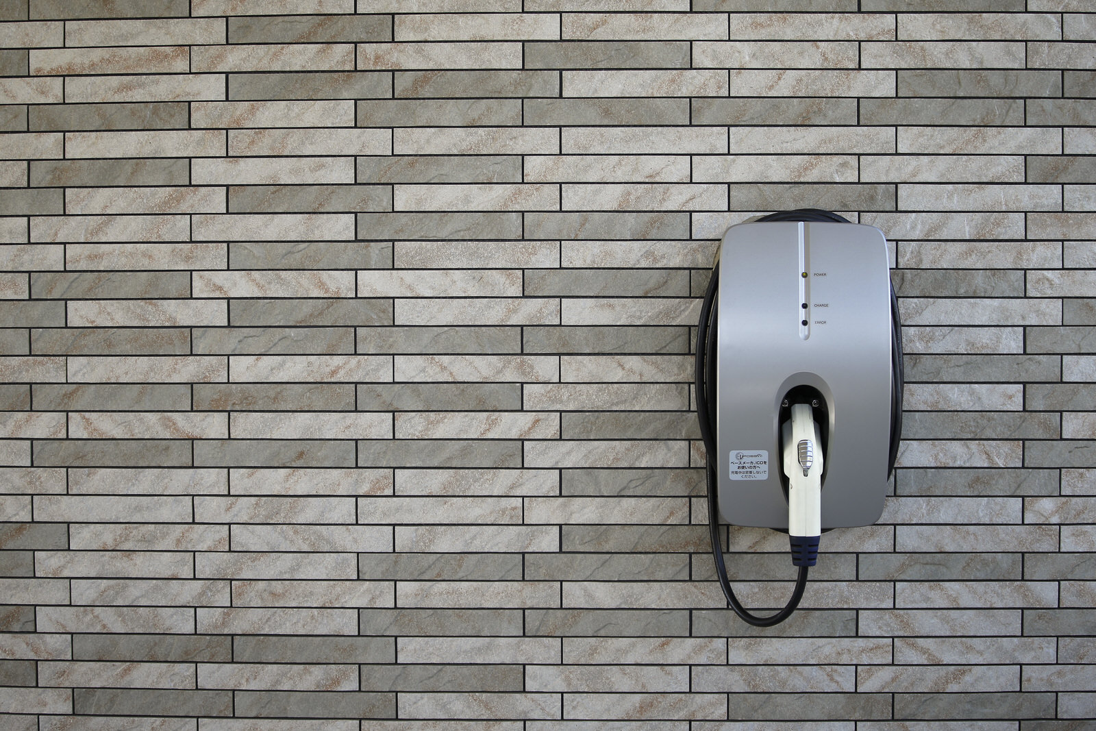 Canada firm uses salt, Tesla, flywheels in clean energy race | BloombergNEF